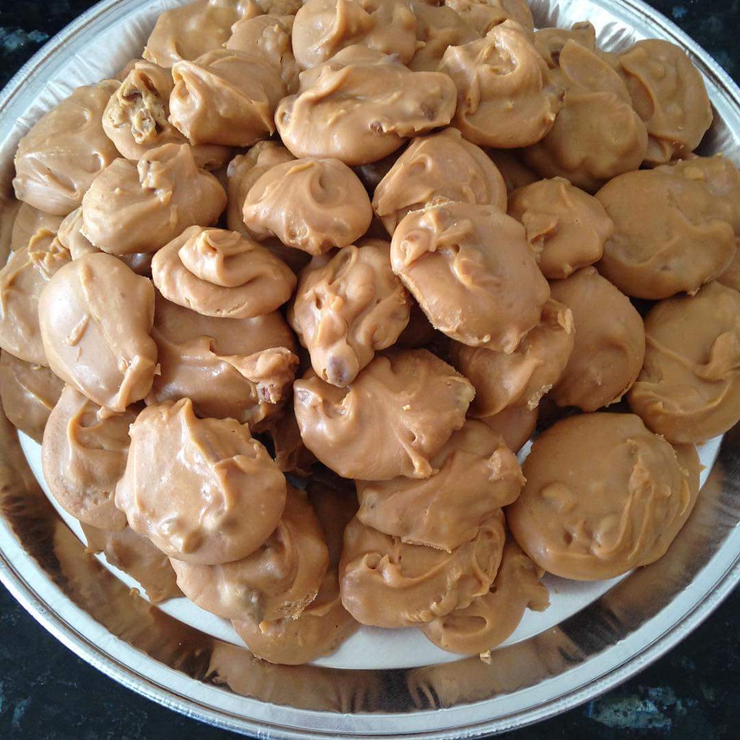 Praline Trays 25 piece – Southern Fixings Pralines